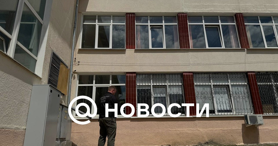 Вылез на подоконник третьего этажа подробности падения пятиклассника