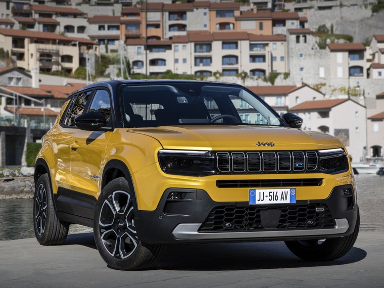 10 самых необычных автомобильных цветов